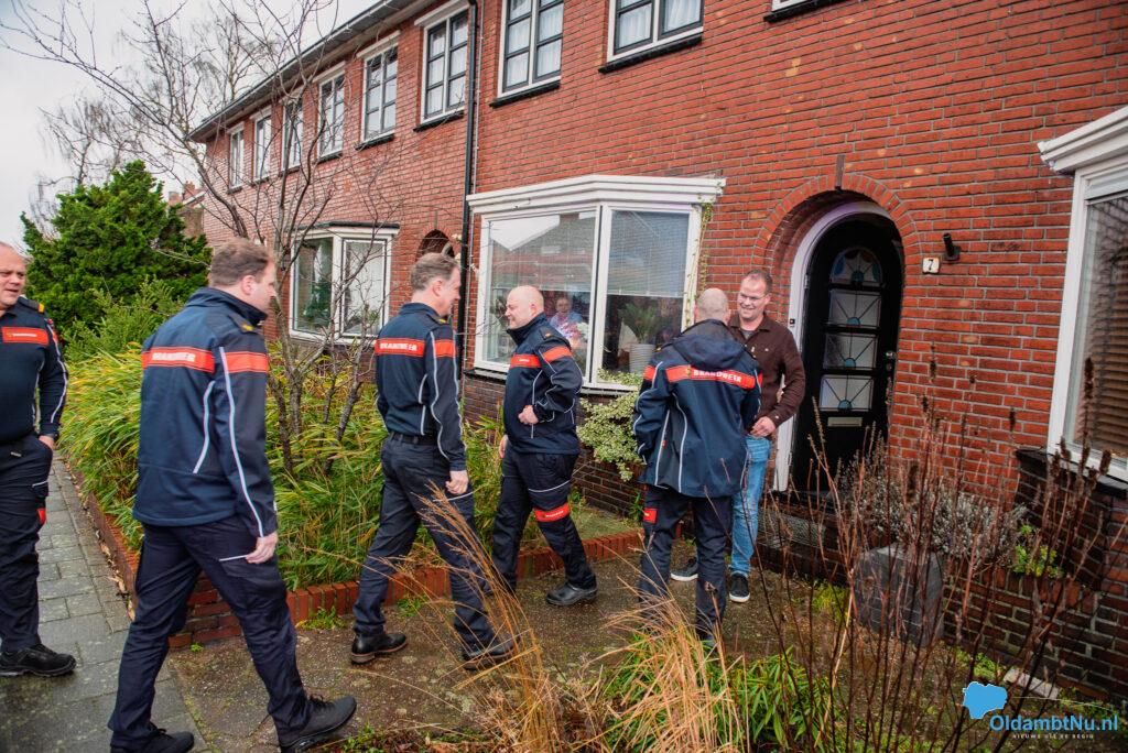 Drie brandweermannen vieren 12,5-jarig jubileum in Winschoten ...