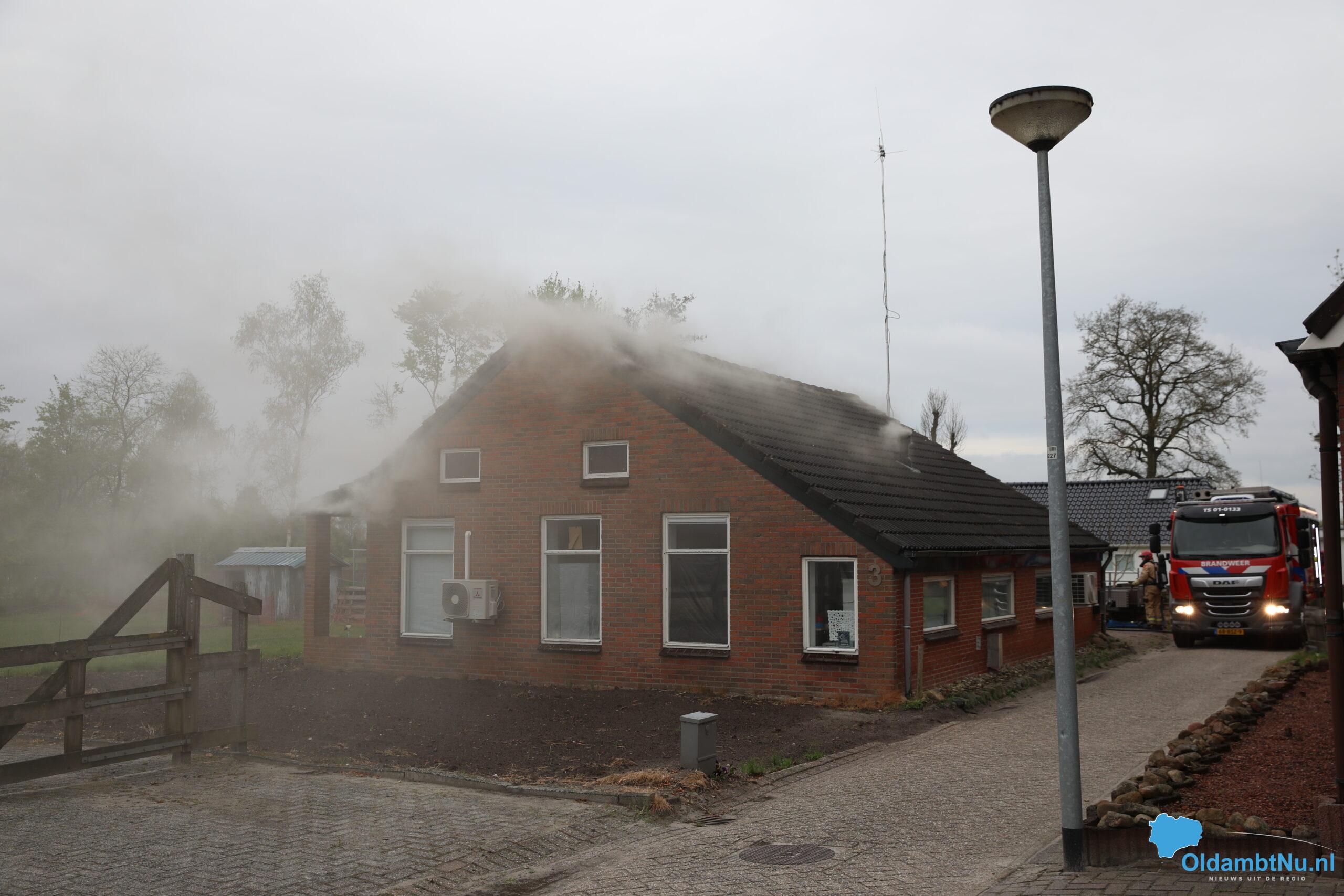 Woningbrand Beerta zorgt voor veel rookontwikkeling (Video) - OldambtNu.nl